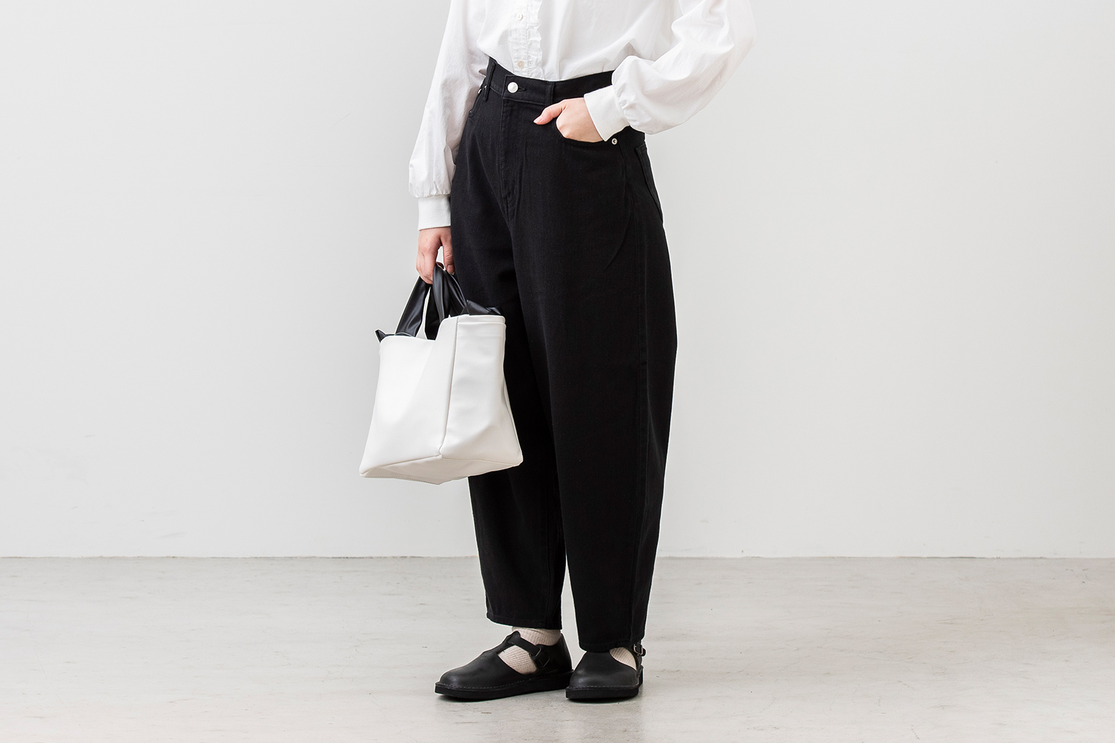 caqu(サキュウ) カラーリネンバレルパンツ | みにつけるもの | クロワッサンの店 ONLINESHOP